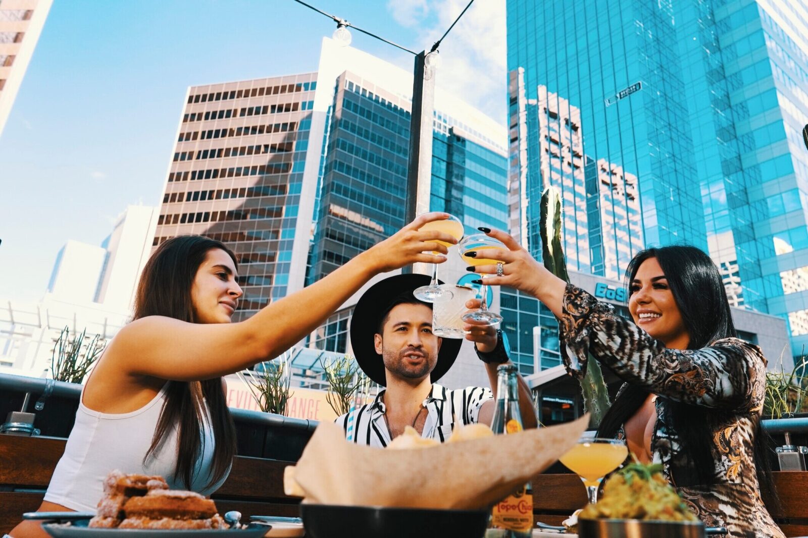 10 Best Happy Hours in Downtown Phoenix, AZ